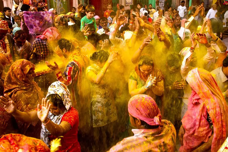 Daugelio Indijos Holi festivalio spalvų prasmė 38855_10
