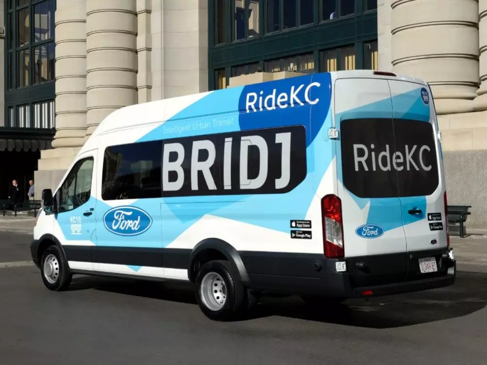 Kansas City'deki Bridj minibüsü