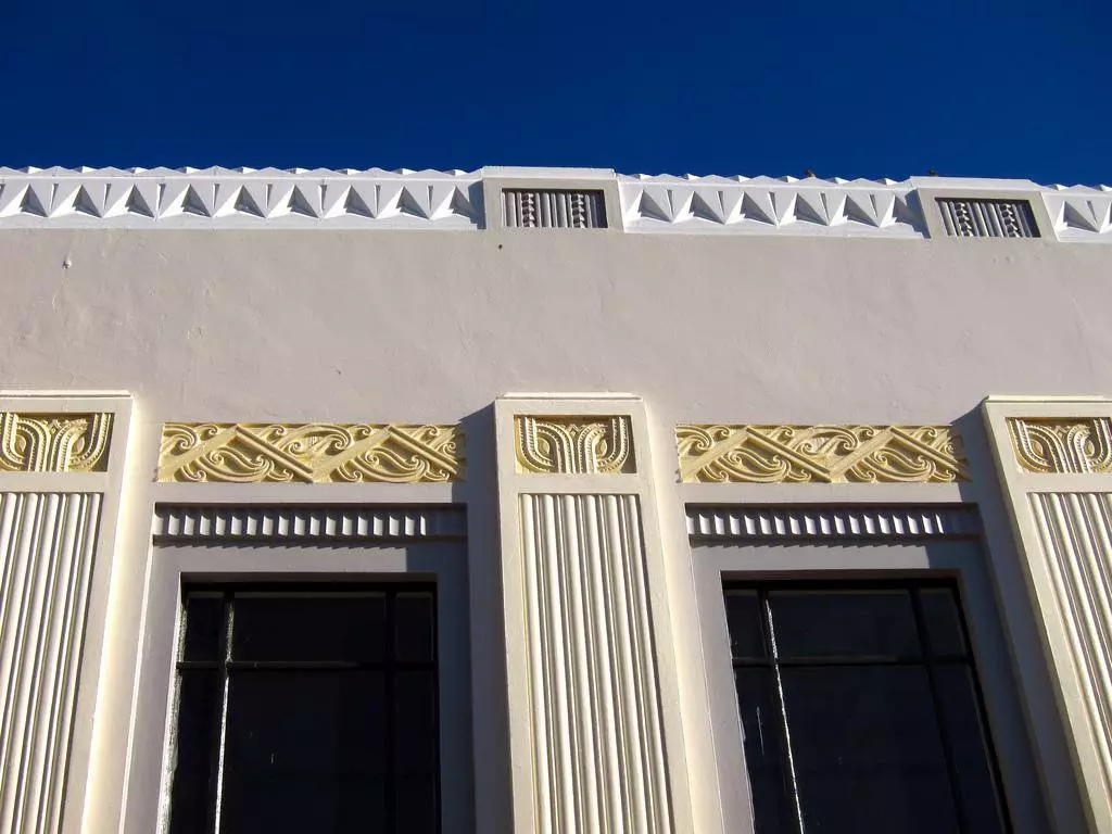 Yuav ua li cas av qeeg tig Lub Nroog New Zealand rau hauv Art Deco Capital ntawm lub ntiaj teb 39085_6