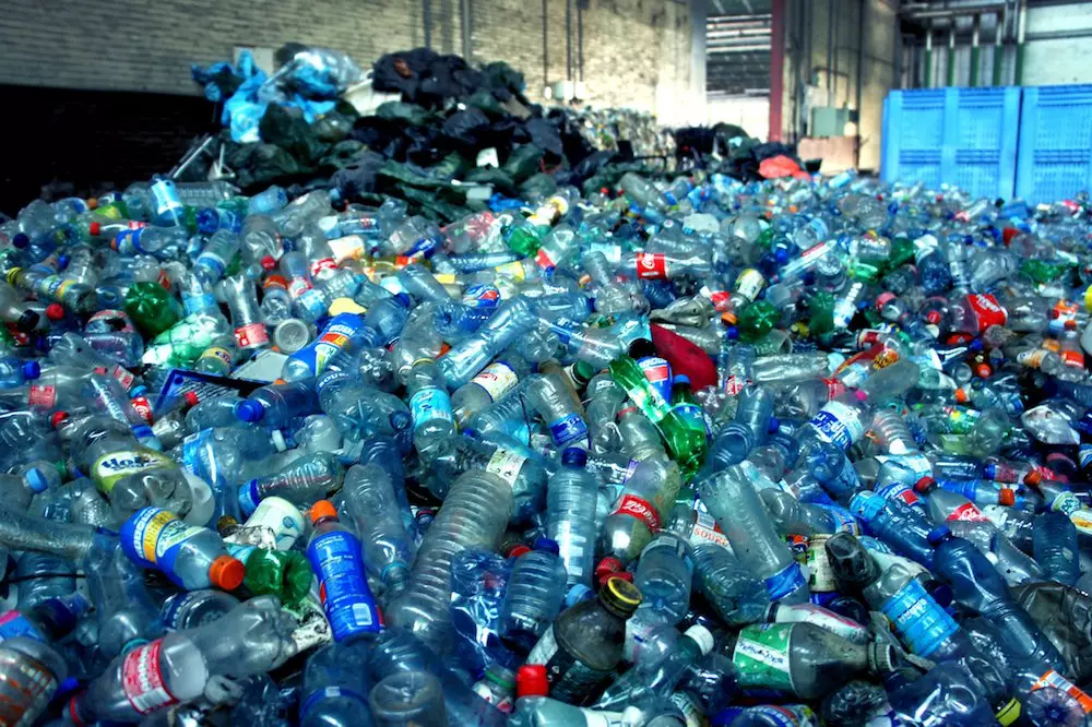 Ловля пластика — новейший способ очистить каналы Амстердама 390_6