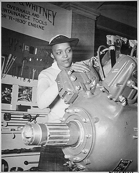 Фотографії свідчать про деяких з перших чорношкірих жінок, які служили у ВМС США 39551_1