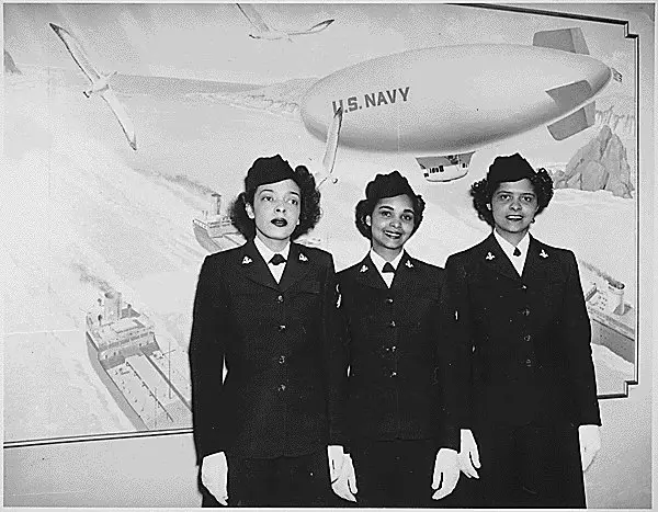 Foto-foto Mendokumentasikan Beberapa Wanita Kulit Hitam Pertama yang Melayani dengan Angkatan Laut AS 39551_4