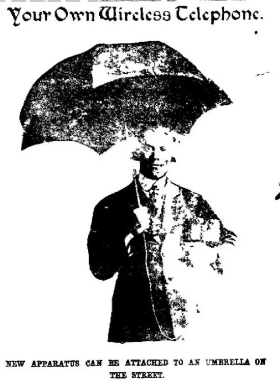 Ένα κρυστάλλινο ραδιόφωνο που χρησιμοποιεί μια ομπρέλα για την κεραία του