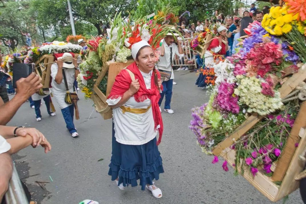 12 Makalingaw nga mga Dapit nga Tan-awa ang Bulak nga Namulak 39913_2