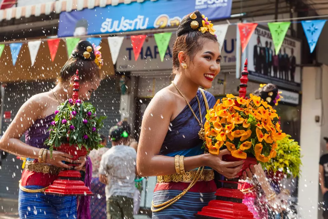 12 Nakatutuwang Lugar na Panoorin ang mga Bulaklak na Namumulaklak 39913_38