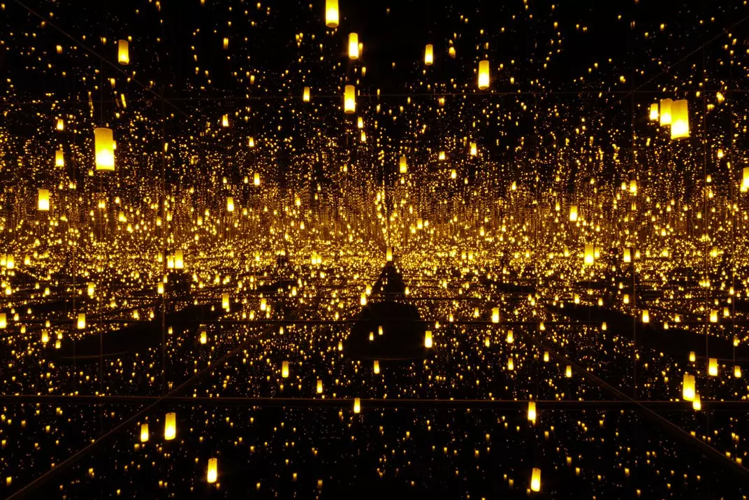 Follow the Polka Dots to Yayoi Kusama's Infinity Rooms That Are Breaking Museum Records  40106_15