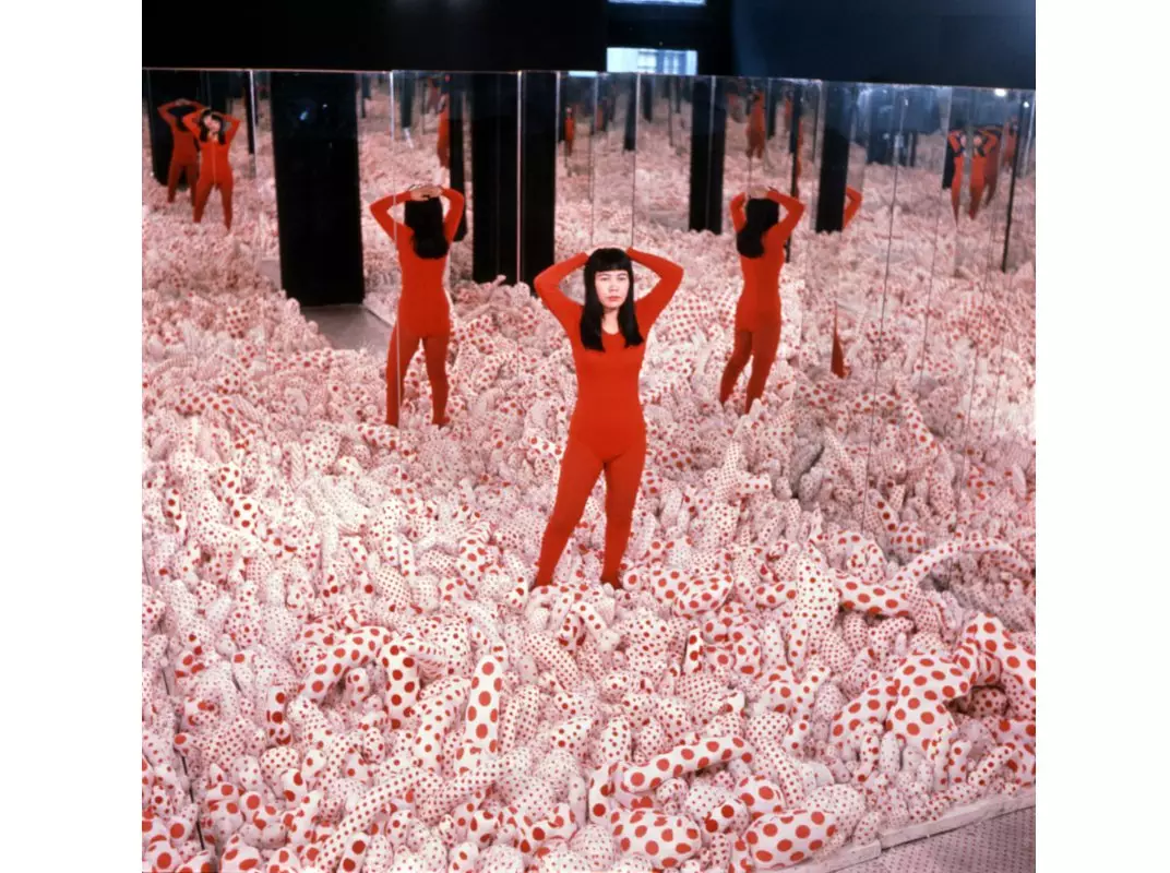Folgen Sie den Polka Dots zu Yayoi Kusamas Infinity Rooms, die Museumsrekorde brechen 40106_17