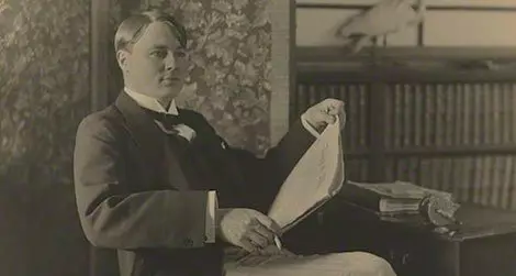 1896 ခုနှစ်တွင် Elliott & Fry မှ 1st Viscount Northcliffe Alfred Harmsworth
