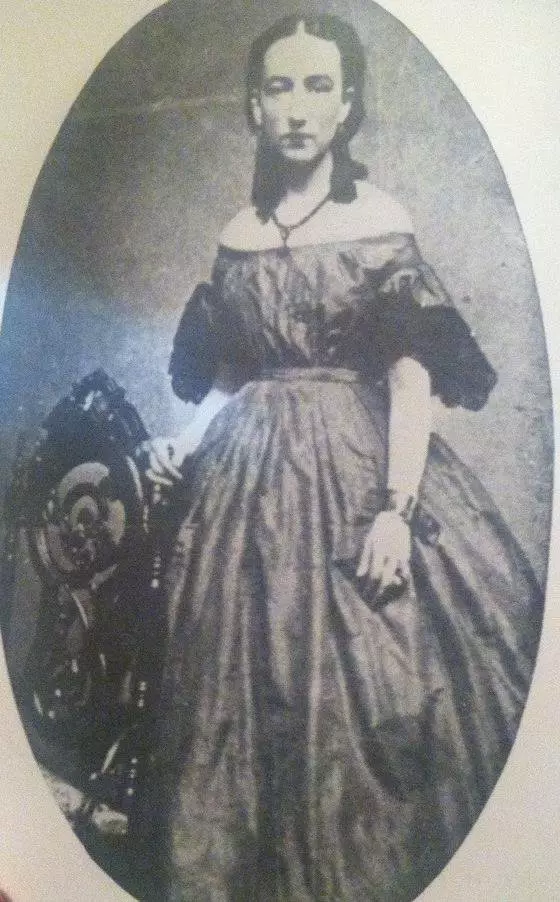 Η Ida Mayfield Wood τη δεκαετία του 1860