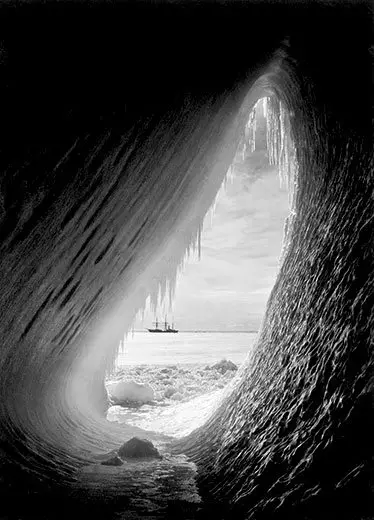The Doomed South Pole Voyage's Remaining Photographs 40285_3