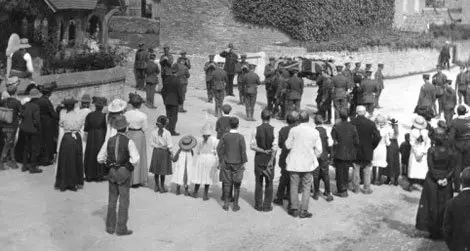 Die Beerdigung von James Idle im Dorf Hullavington am 29. August 1914