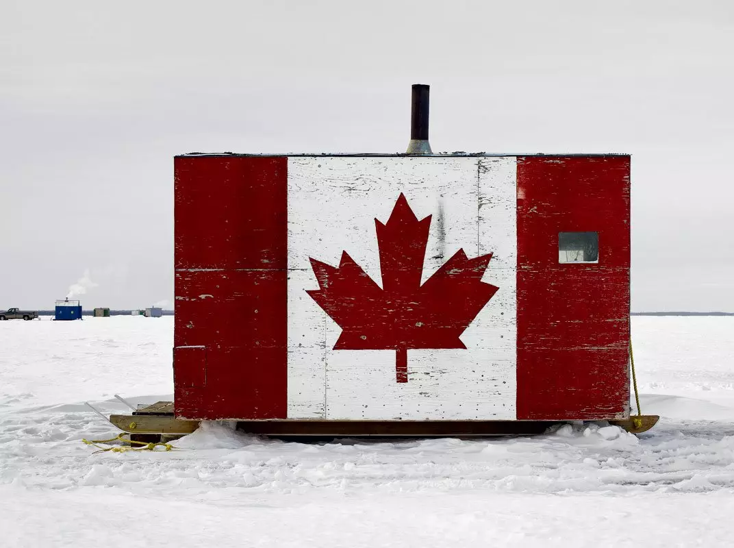 صور لأكواخ الصيد في الجليد الكندية 40478_1