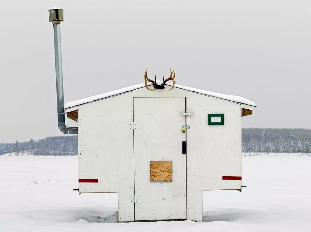 加拿大冰钓小屋的肖像 40478_13