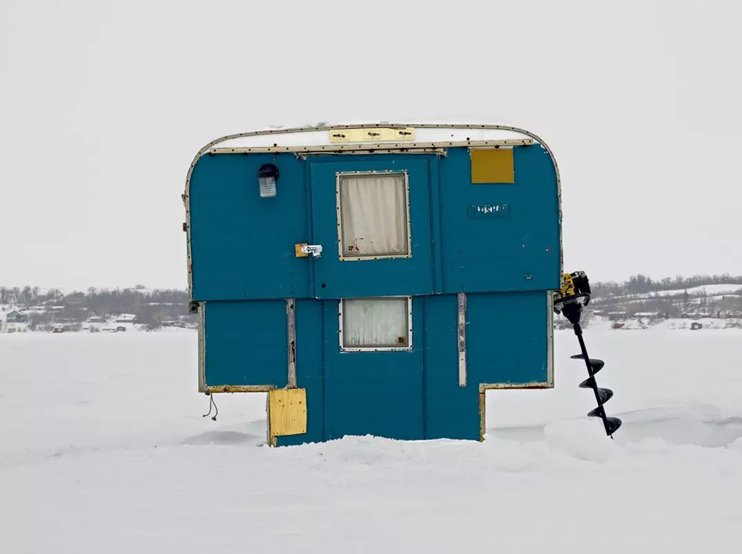 Chân dung các túp lều đánh cá trên băng của Canada 40478_14