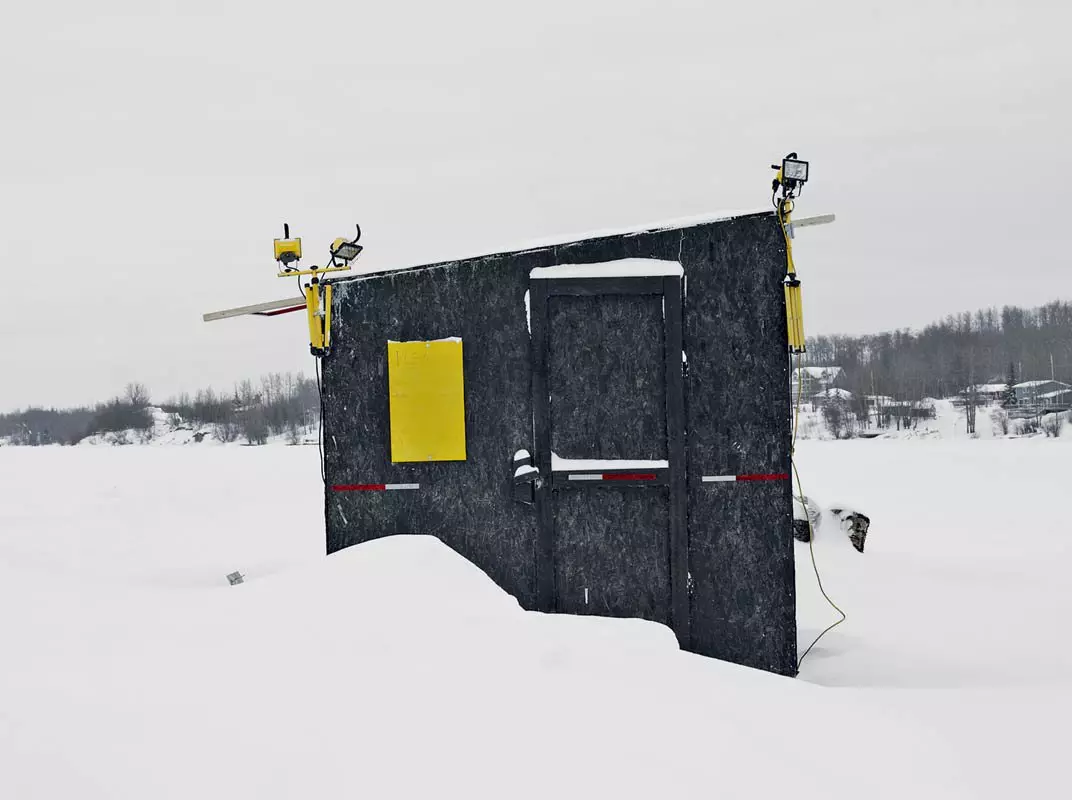 캐나다 얼음 낚시 오두막의 초상화 40478_3