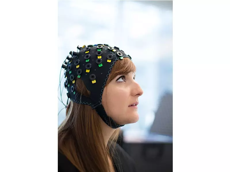 Brain-computer-interface-for-locked-in.jpg