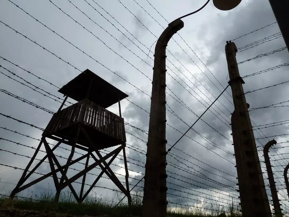 Menara Pengawal Auschwitz