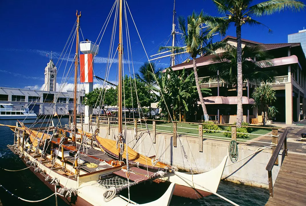 I fire år vil denne polynesiske kanoen seile verden rundt for å øke bevisstheten om globale klimaendringer 41908_1