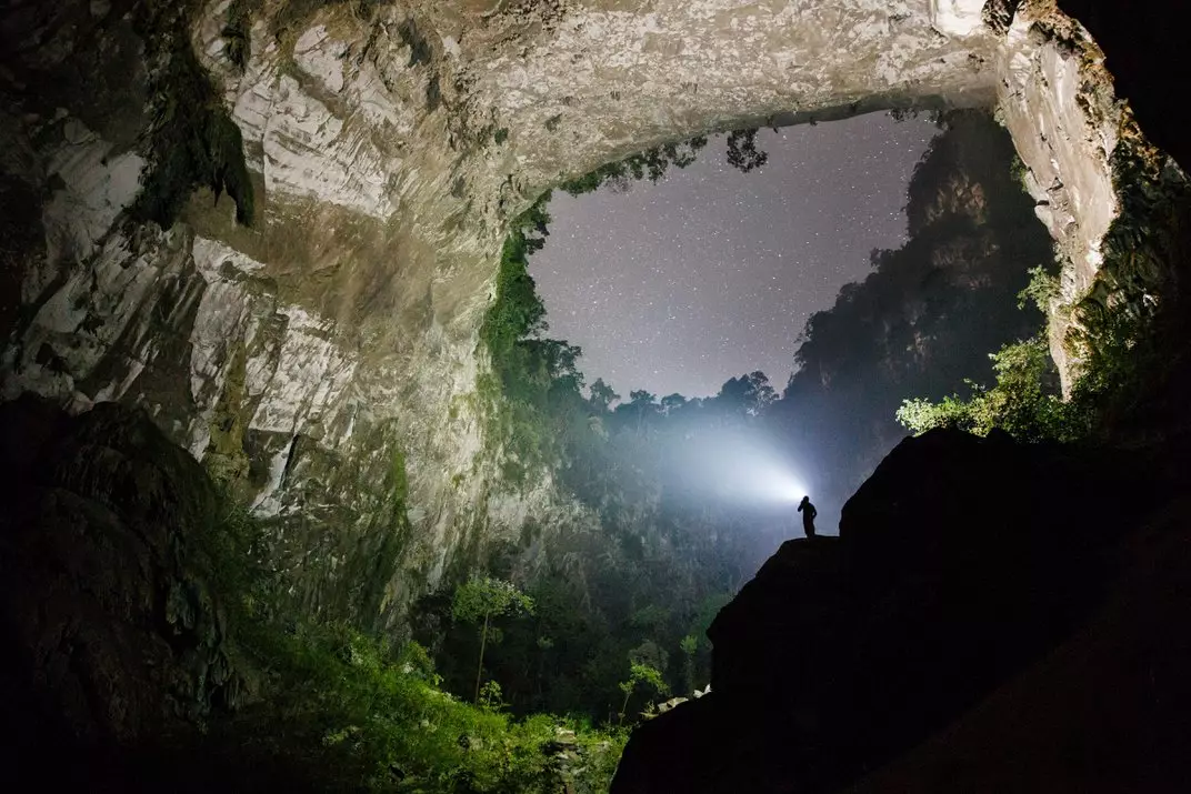 Ces photos à couper le souffle des grottes du Vietnam font ressortir le spéléologue en fauteuil chez tout le monde 43039_3