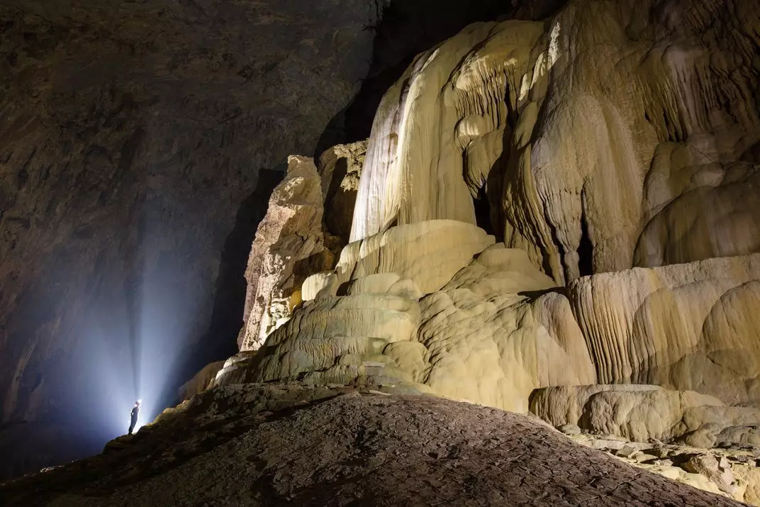 Ces photos à couper le souffle des grottes du Vietnam font ressortir le spéléologue en fauteuil chez tout le monde 43039_7