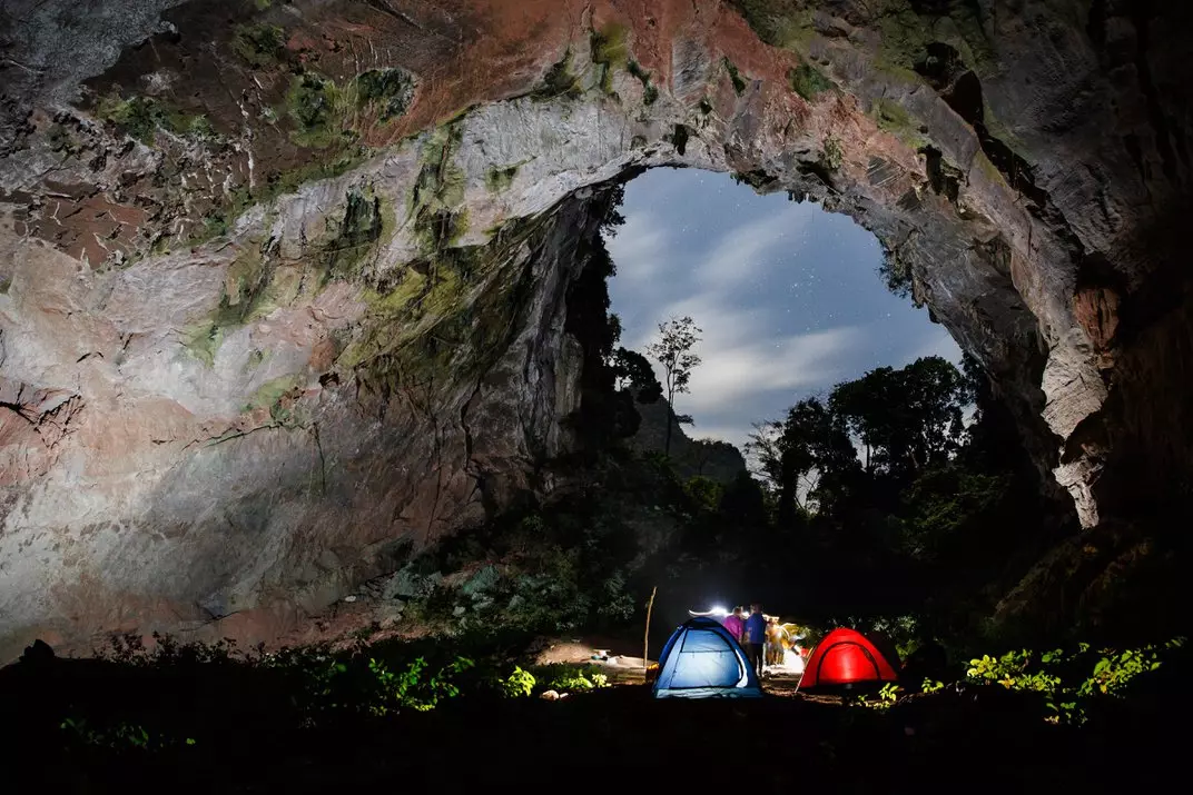 Hierdie asemrowende foto's van Viëtnam se grotte bring die leunstoelspelunker in almal na vore 43039_9