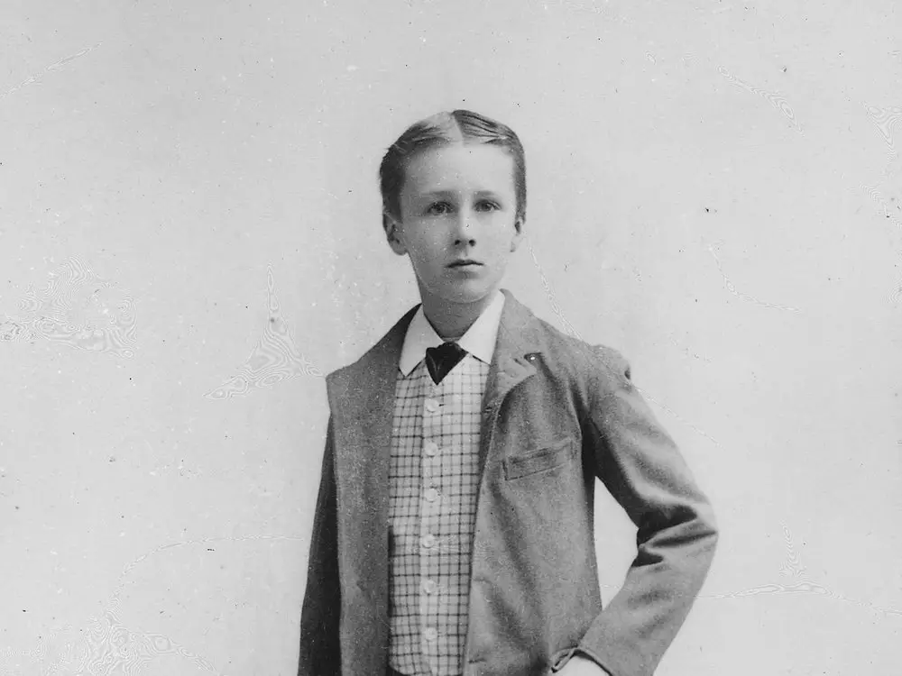 1893 年，11 岁的罗斯福