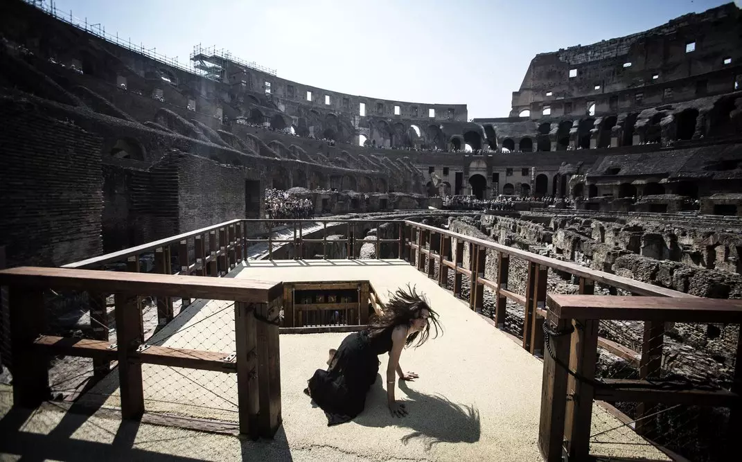 ’n Nuwe ontspanning wys hoe antieke Romeine wilde diere in die Colosseum opgelig het 44041_7
