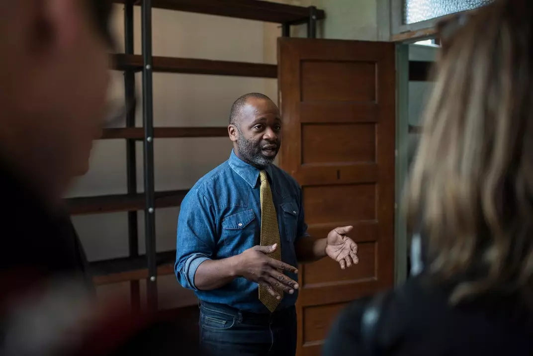 كيف تقوم Theaster Gates بتنشيط الجانب الجنوبي من شيكاغو ، مبنى شاغر واحد في كل مرة 44258_5