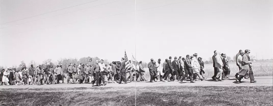 התמונות הנדירות הללו של צעדת סלמה מציבות אותך בעובי ההיסטוריה 44636_13