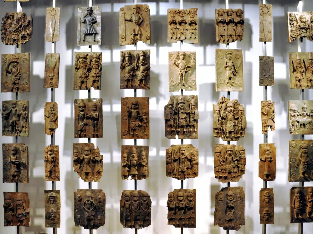 Cast_brass_plaques_from_Benin_City_at_British_Museum.jpg