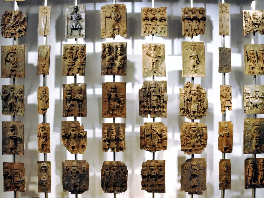 Cast_brass_Plaques_from_Benin_City_at_British_Museum.jpg