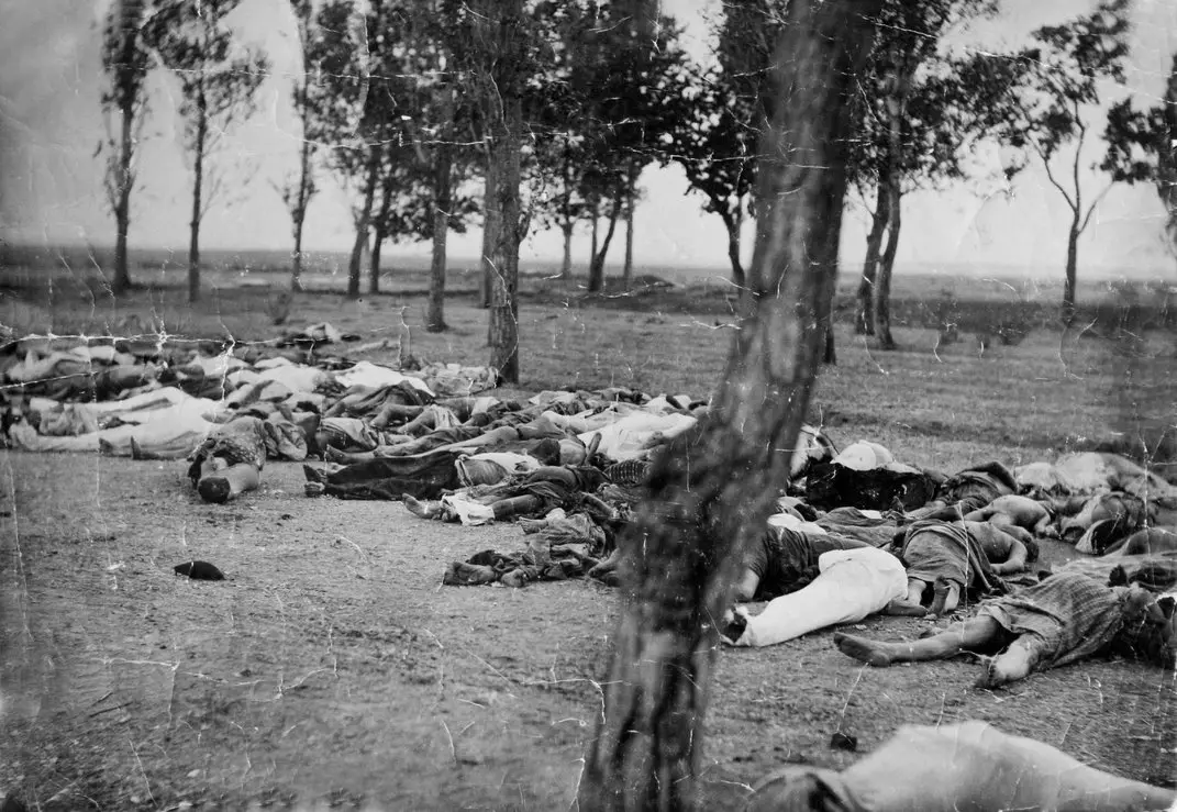 Das persönliche Bestreben eines Fotografen, Überlebende des Völkermords an den Armeniern 100 Jahre später aufzuspüren 44814_17