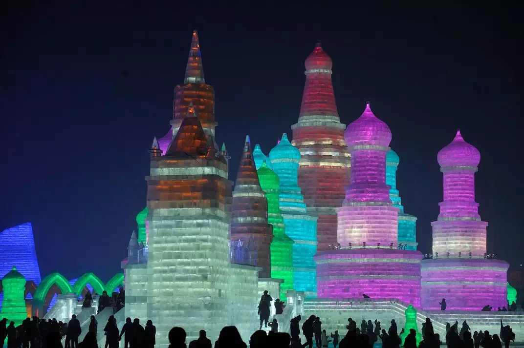 Tout le monde est une sculpture gelée au festival chinois de la glace et de la neige 46419_4