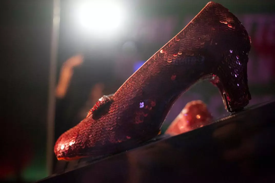 Povratak Dorothynih legendarnih rubin papuča, sada novosačuvanih za vijekove 46656_5