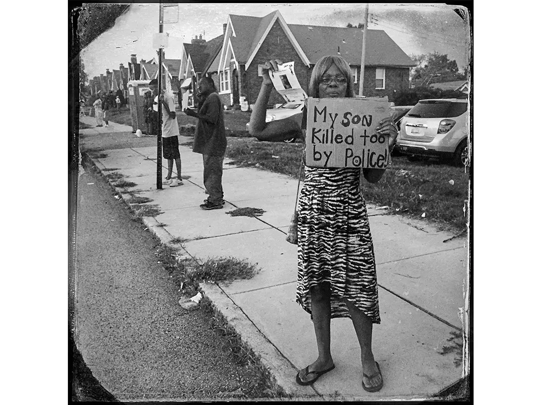 Fotografie zo srdca protestov vo Fergusone 47229_11