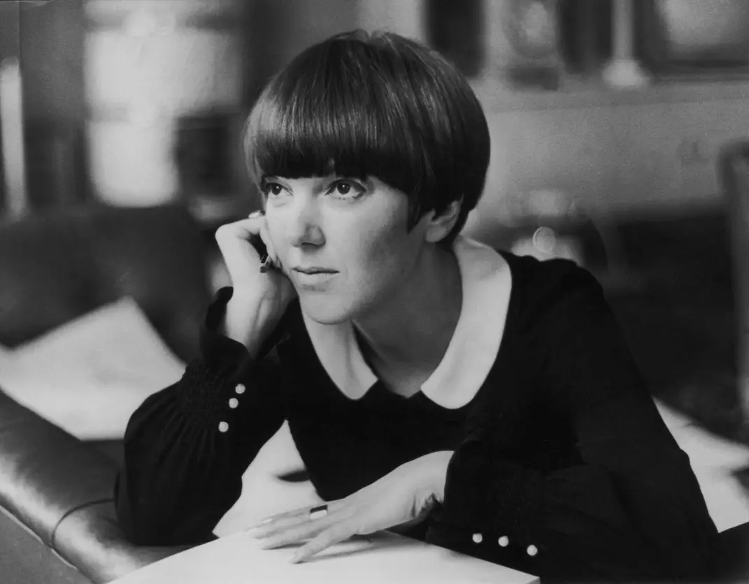 Tá an V&A ag Teastáil Do Chabhair Ag Lorg Dearthaí Vintage Mary Quant