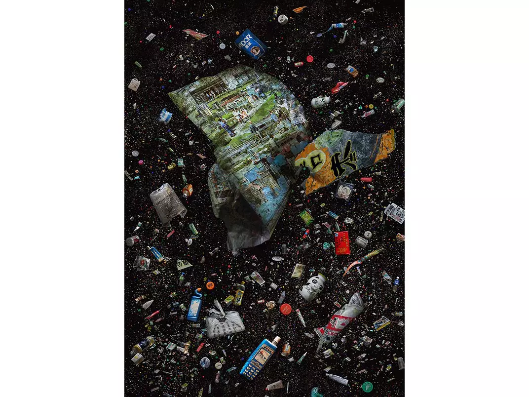 Този художник превръща плажния боклук в зашеметяващи, величествени изображения 48204_7