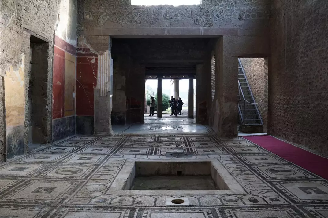 Pompeii cổ đại sống lại một lần nữa khi các quan chức Ý tiết lộ sáu di tích được khôi phục 48409_1