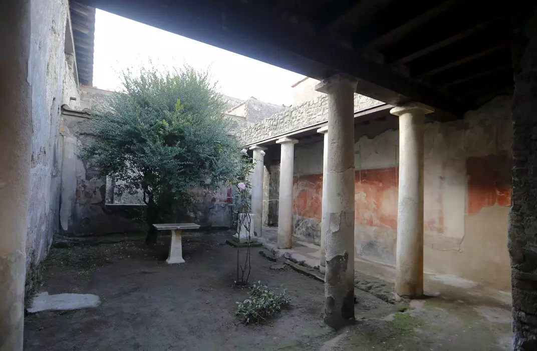 Pompeii cổ đại sống lại một lần nữa khi các quan chức Ý tiết lộ sáu di tích được khôi phục 48409_6