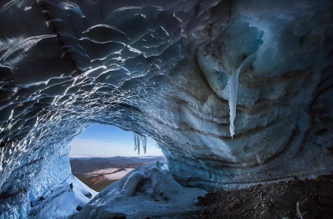 Подивіться на красу зникаючих льодовикових печер на горі Худ 48469_2