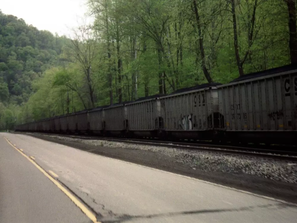 carbone train.jpg
