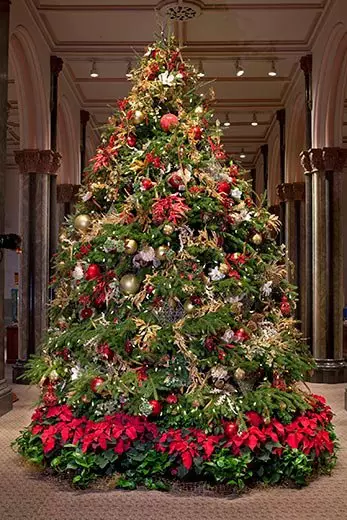 Deck the Halls: Smithsonian Holiday Decorations