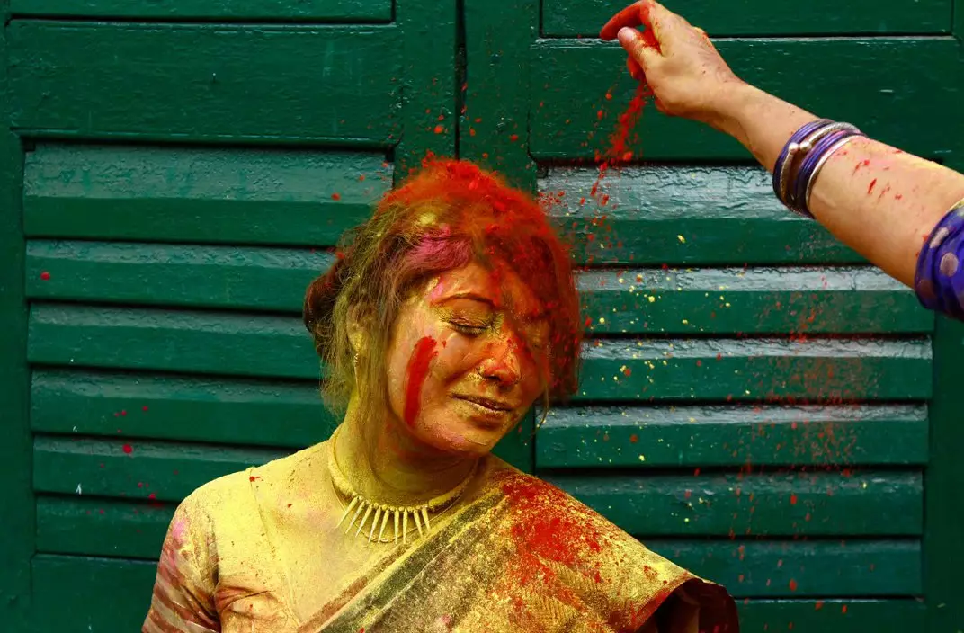 Holi 2015: Fantastiske billeder af Holi, farvernes festival 48910_2