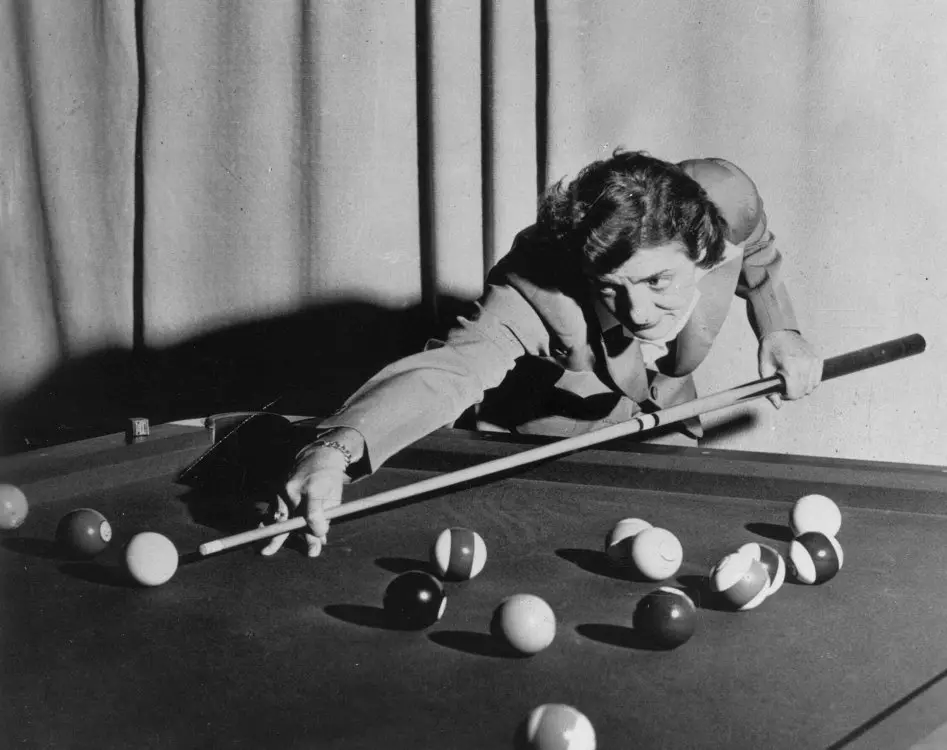 Ruth McGinnis: ម្ចាស់ក្សត្រីនៃ Billiards