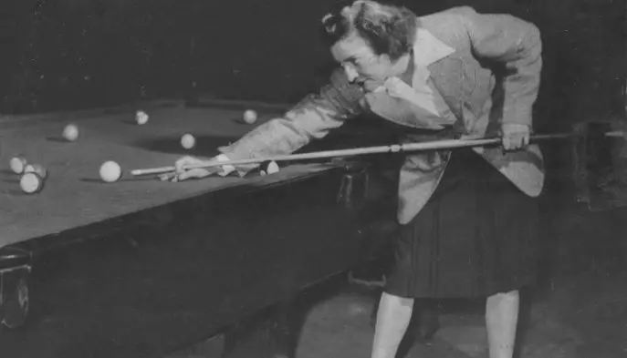 Ruth McGinnis: Mofumahali oa Billiards 49008_8