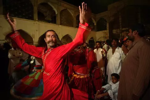 Os sufís de Paquistán predican a fe e o éxtase 4910_3