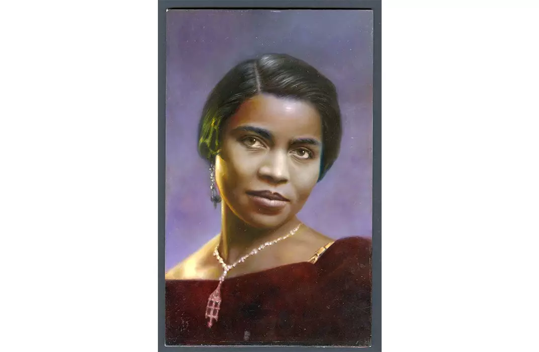 Trước đây đã được xem trên một con tem bưu chính nhỏ, những bức chân dung tuyệt đẹp này của người Mỹ gốc Phi sẽ được xem 49138_2