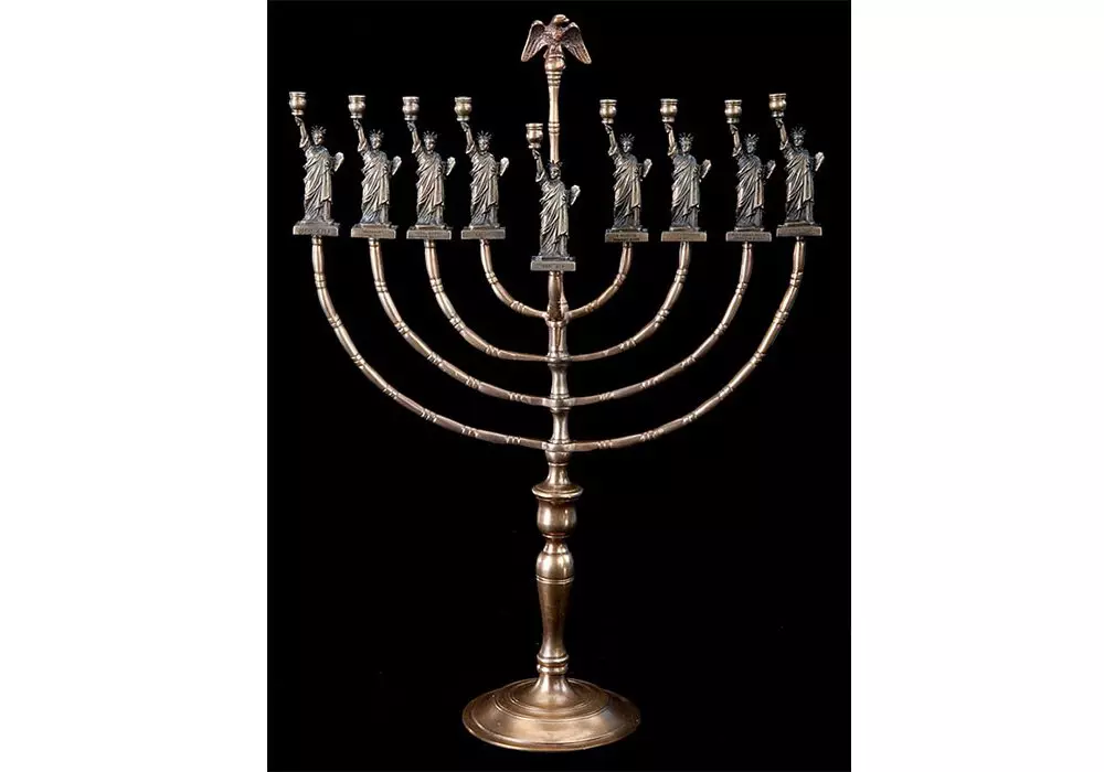 Celebra Hanukkah a la manera americana amb aquesta Menorah