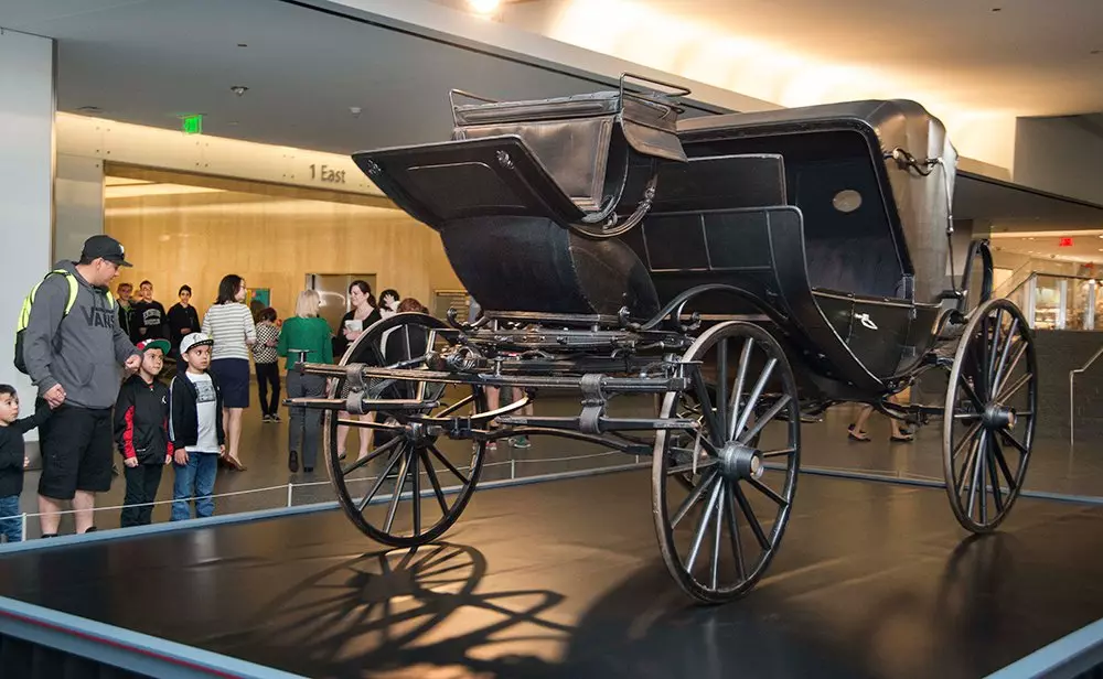 Este es el carruaje que llevó a Lincoln en su fatídico viaje al teatro Ford