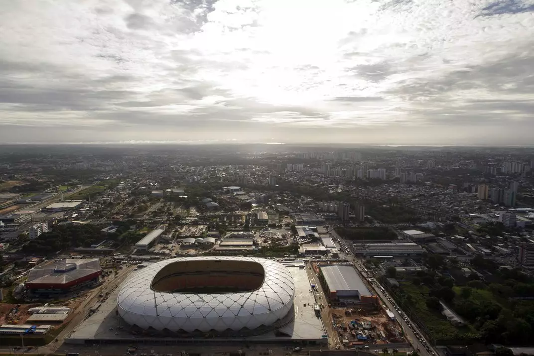 Sal Brasilië se Wêreldbeker-stadion in die middel van die Amasone afbetaal? 49228_12